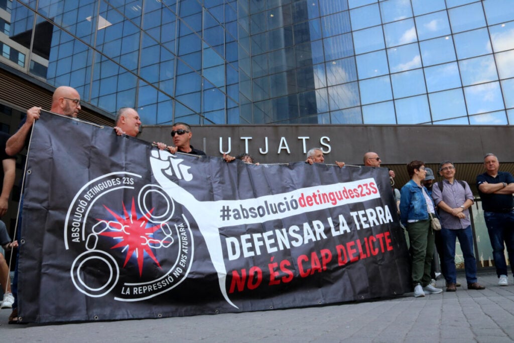 Onze guàrdies civils investigats per tortures en l'operació Judes ...